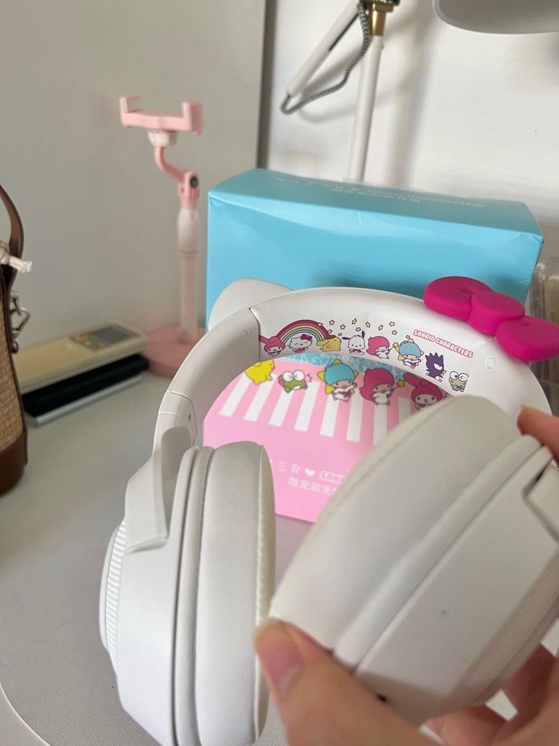 razer sanrio hello kitty bluetooth wireless headphone, Audio ...