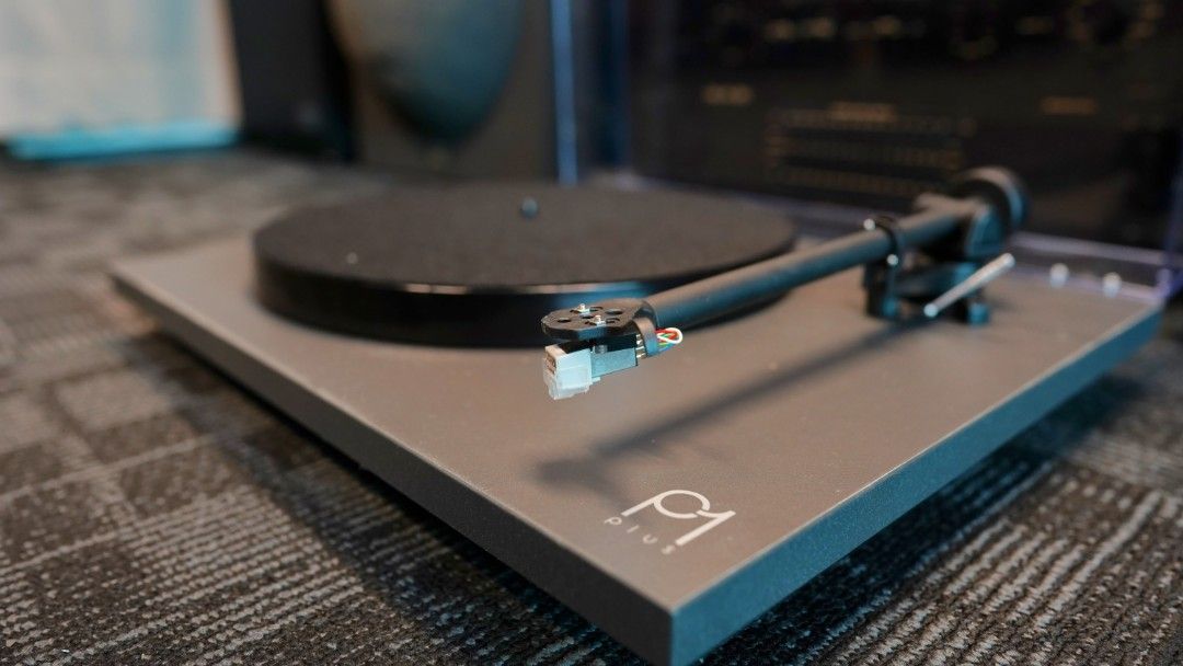 Rega P1 Plus turntable, Audio, Other Audio Equipment on Carousell