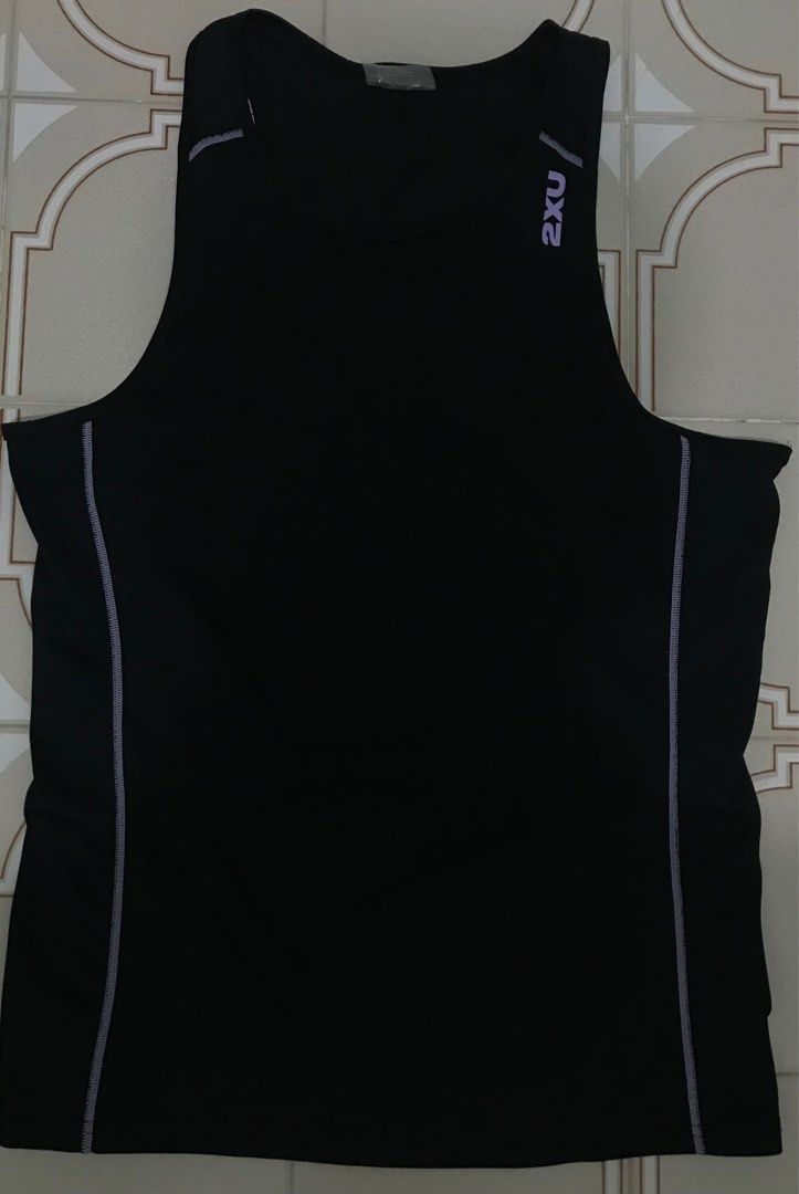 Running Vest (S size) - 2XU compression run 2023, Men's Fashion, Tops ...