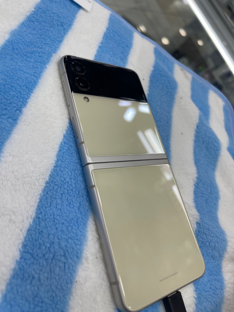 samsung Zplip 3 5G 128GB, Mobile Phones & Gadgets, Mobile Phones ...