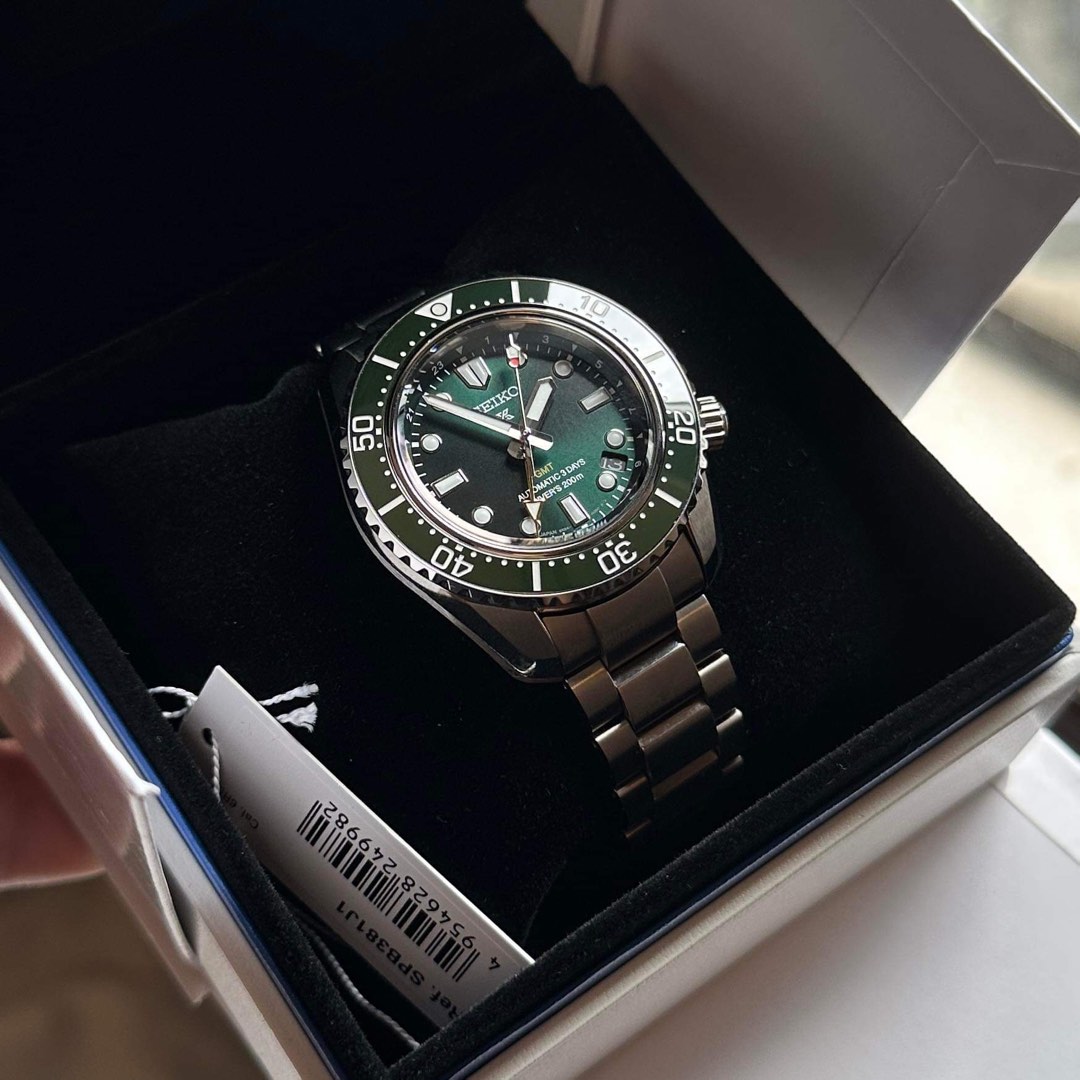 Seiko Prospex Diver's GMT SPB381J1 Green SPB381, Luxury, Watches on ...