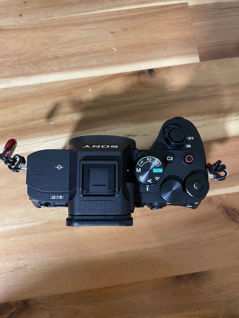 SONY A7IV (Body Only) | SC 6K | Seldom used | Peak Design Leash ...
