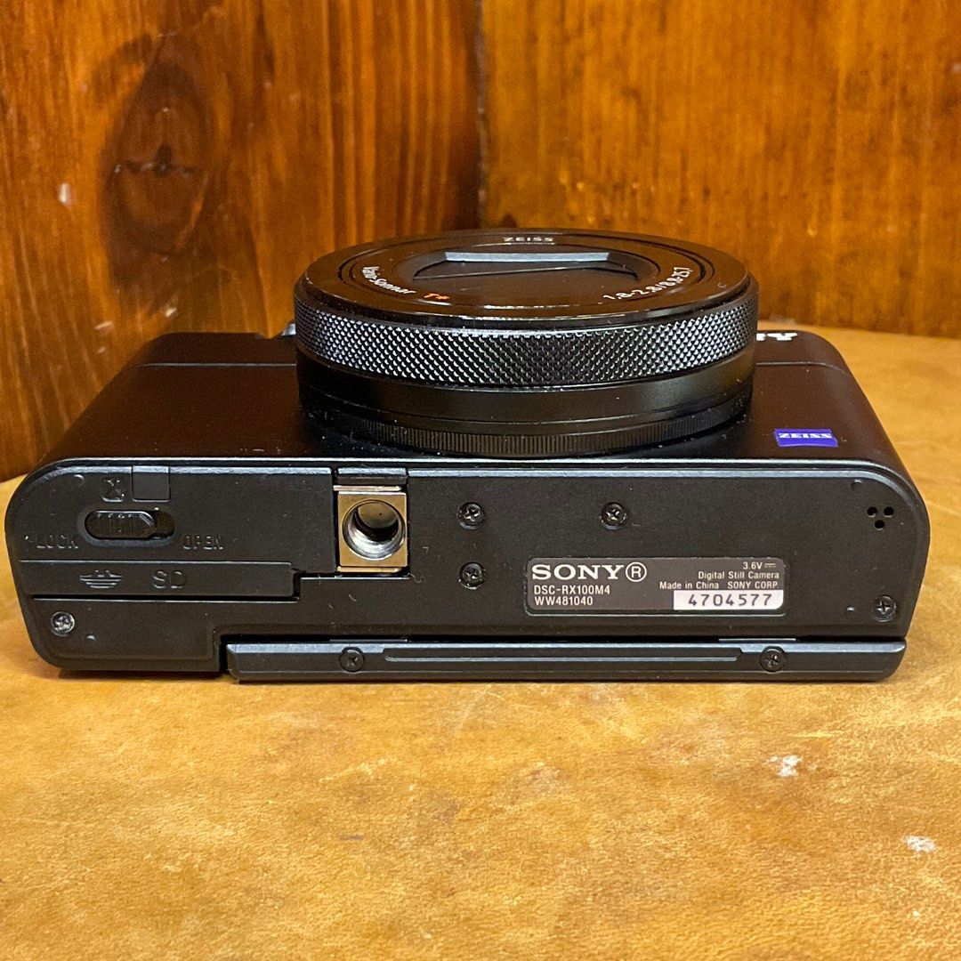 Sony RX00 Mk4 (4704577) With Box, Photography, Cameras on Carousell