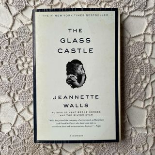 The Glass Castle by Jeannette Walls book, Hobbies & Toys, Books ...