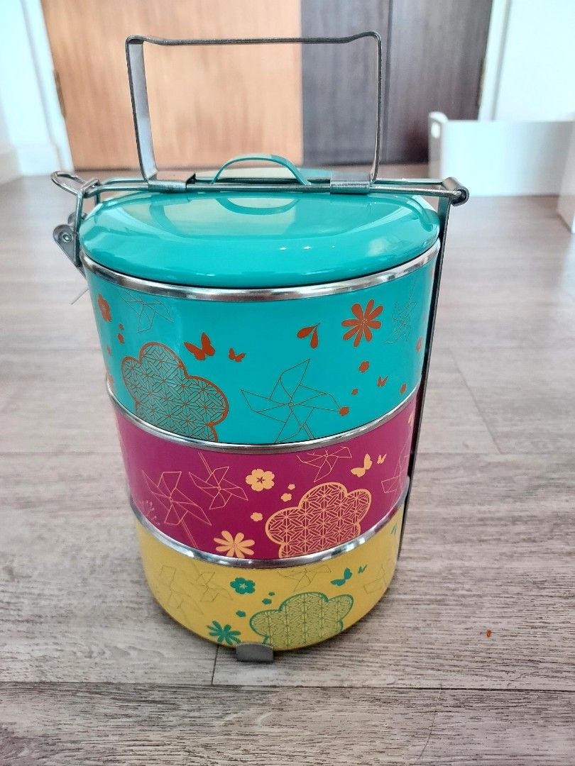 Tingkat Tiffin Tin 3-tier storage, Furniture & Home Living, Kitchenware ...