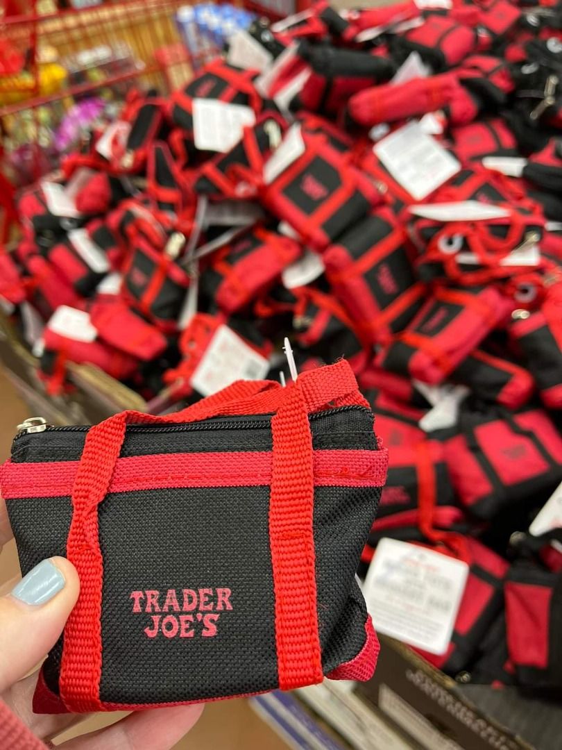 Trader Joe's Micro Tote with Grocery Bag limited edition, Women's Fashion, Bags & Wallets, Tote ...
