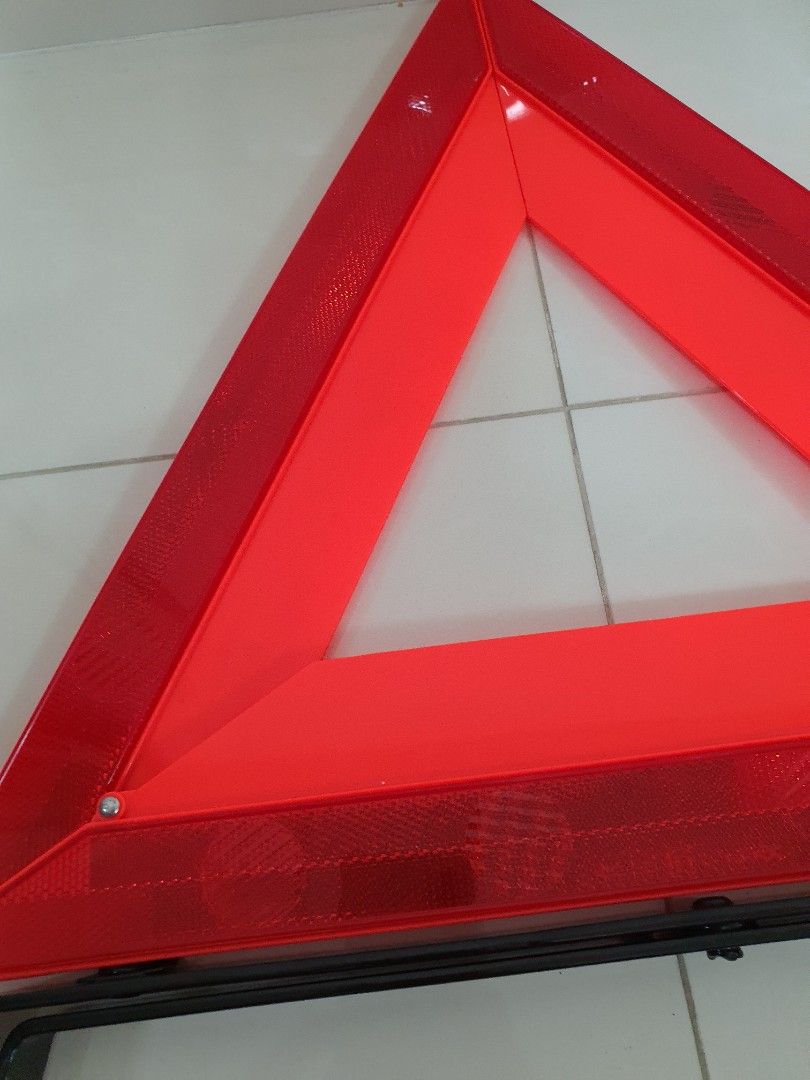 Foldable Triangular Breakdown Sign, Car Accessories, Accessories on ...