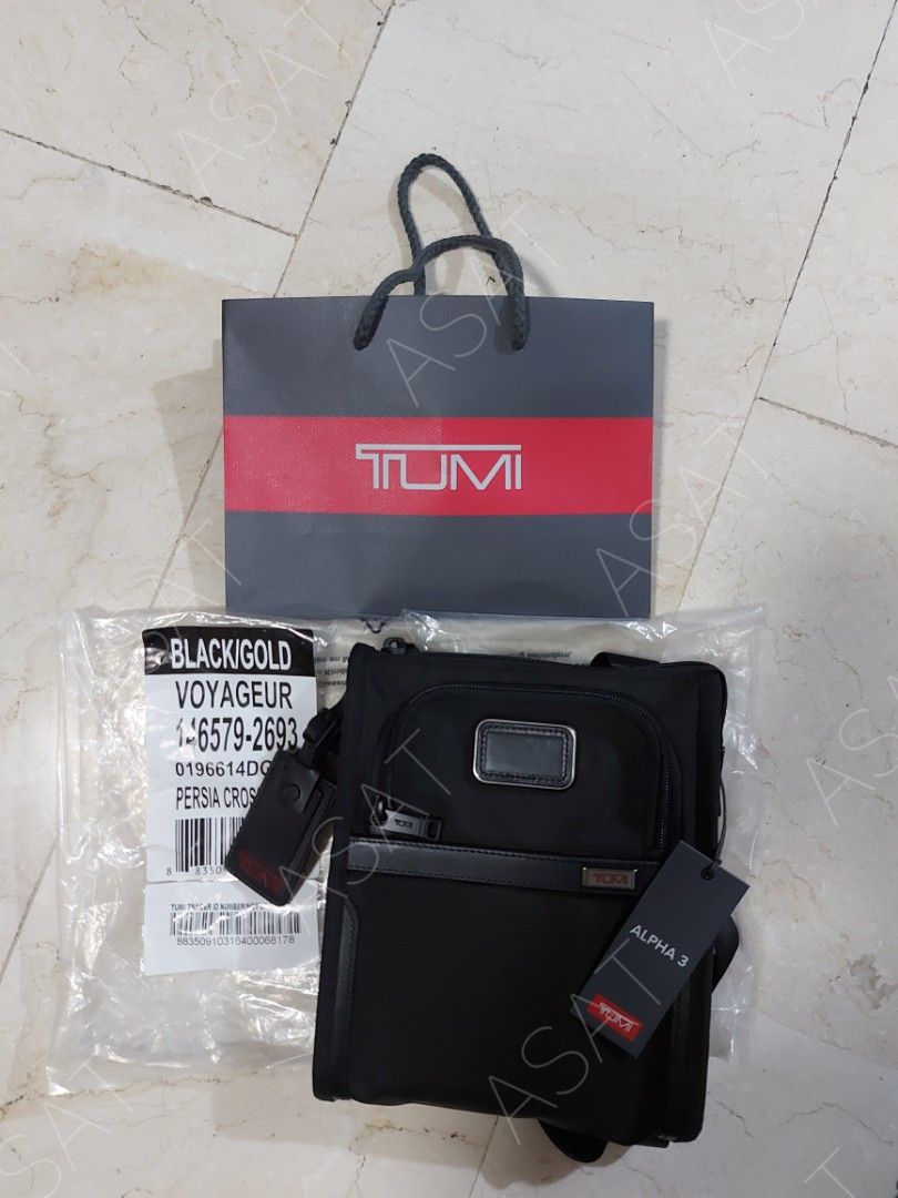 Tumi Pocket Bag Small, Luxury, Bags & Wallets on Carousell