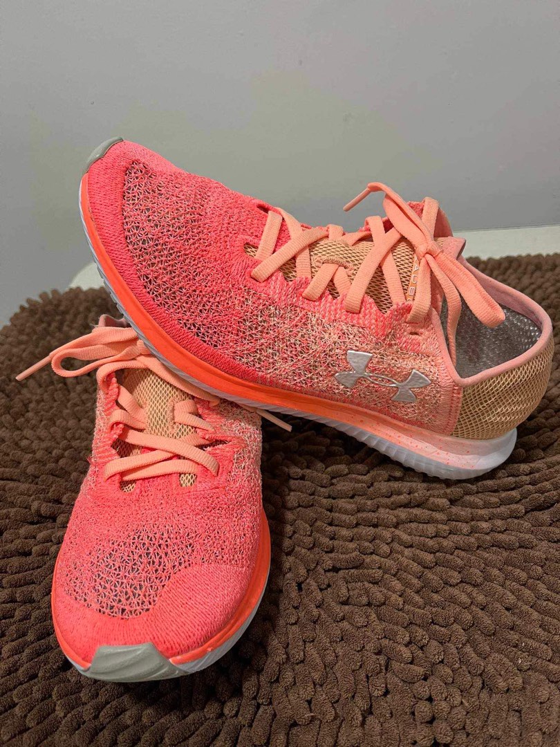 UA W THREADBORNE BLUR, Women's Fashion, Footwear, Sneakers on Carousell