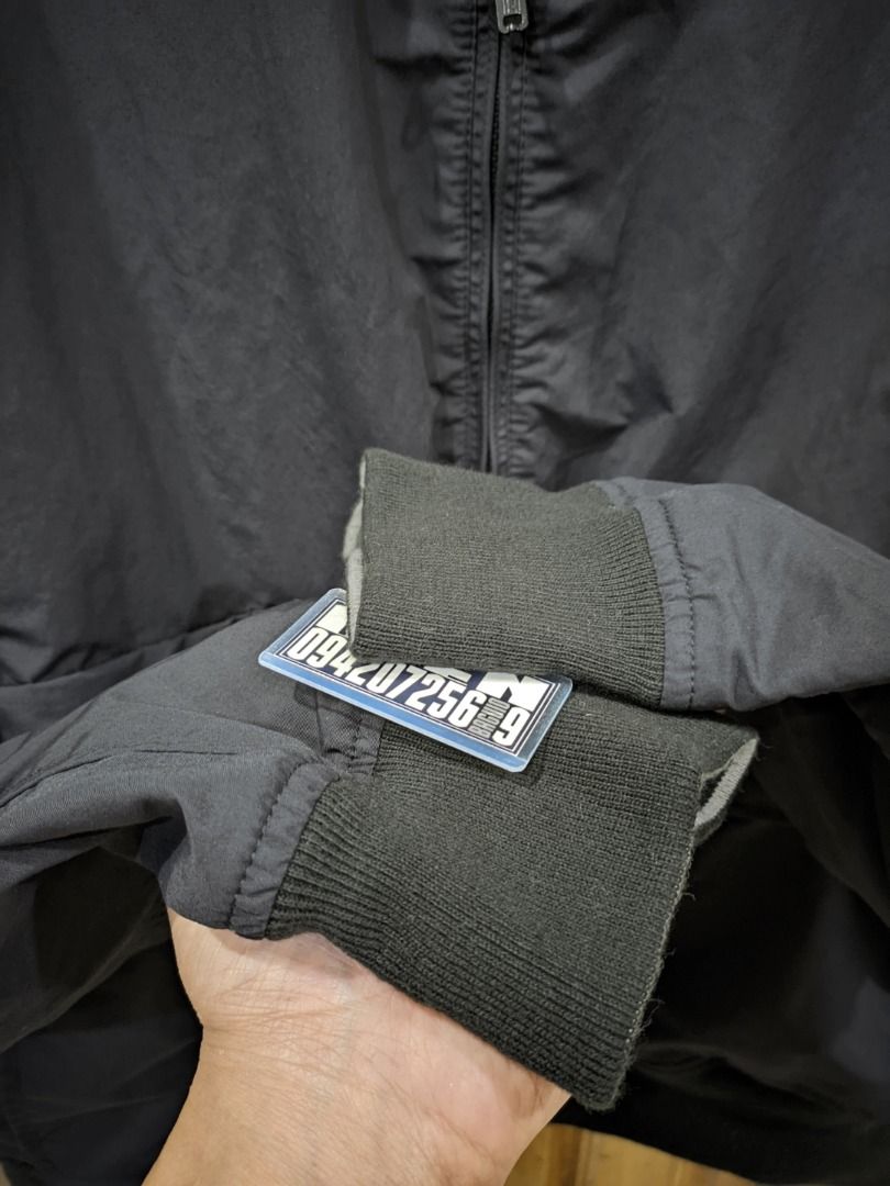 Uniqlo Reversible Bomber Jacket MEN'S (Black-Gray), Men's Fashion ...