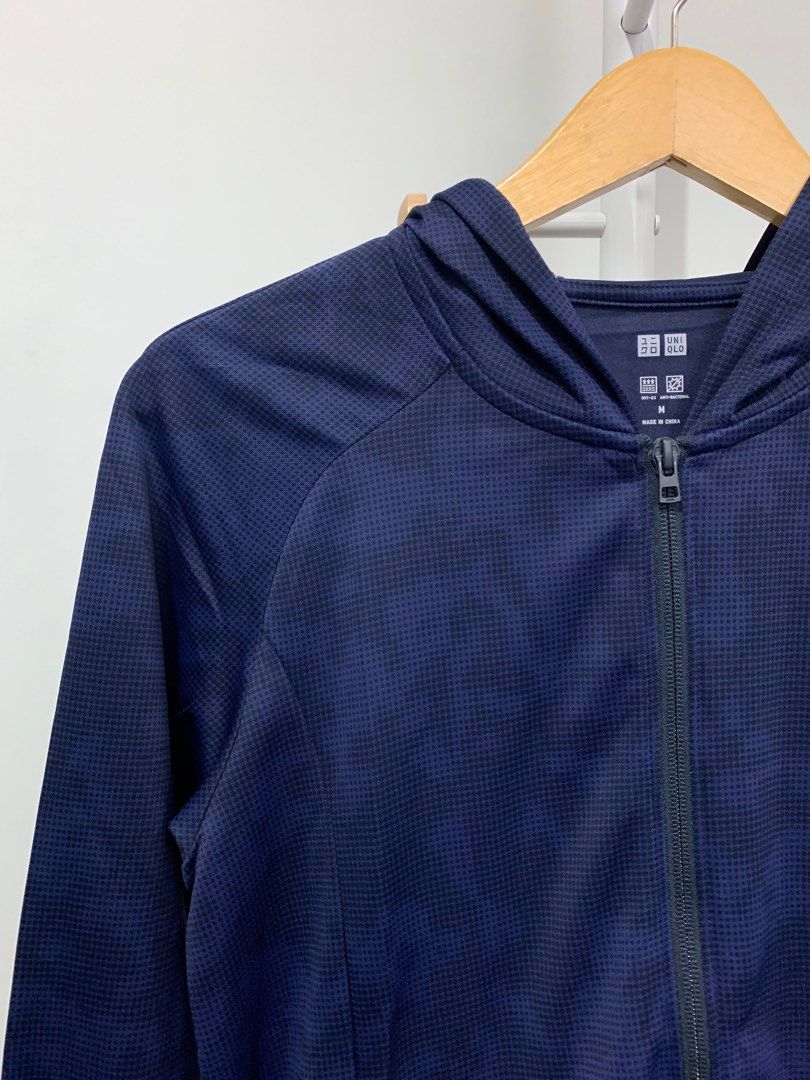 UNIQLO RUNNING DRY EX, Fesyen Wanita, Pakaian Wanita, Baju Luaran di ...