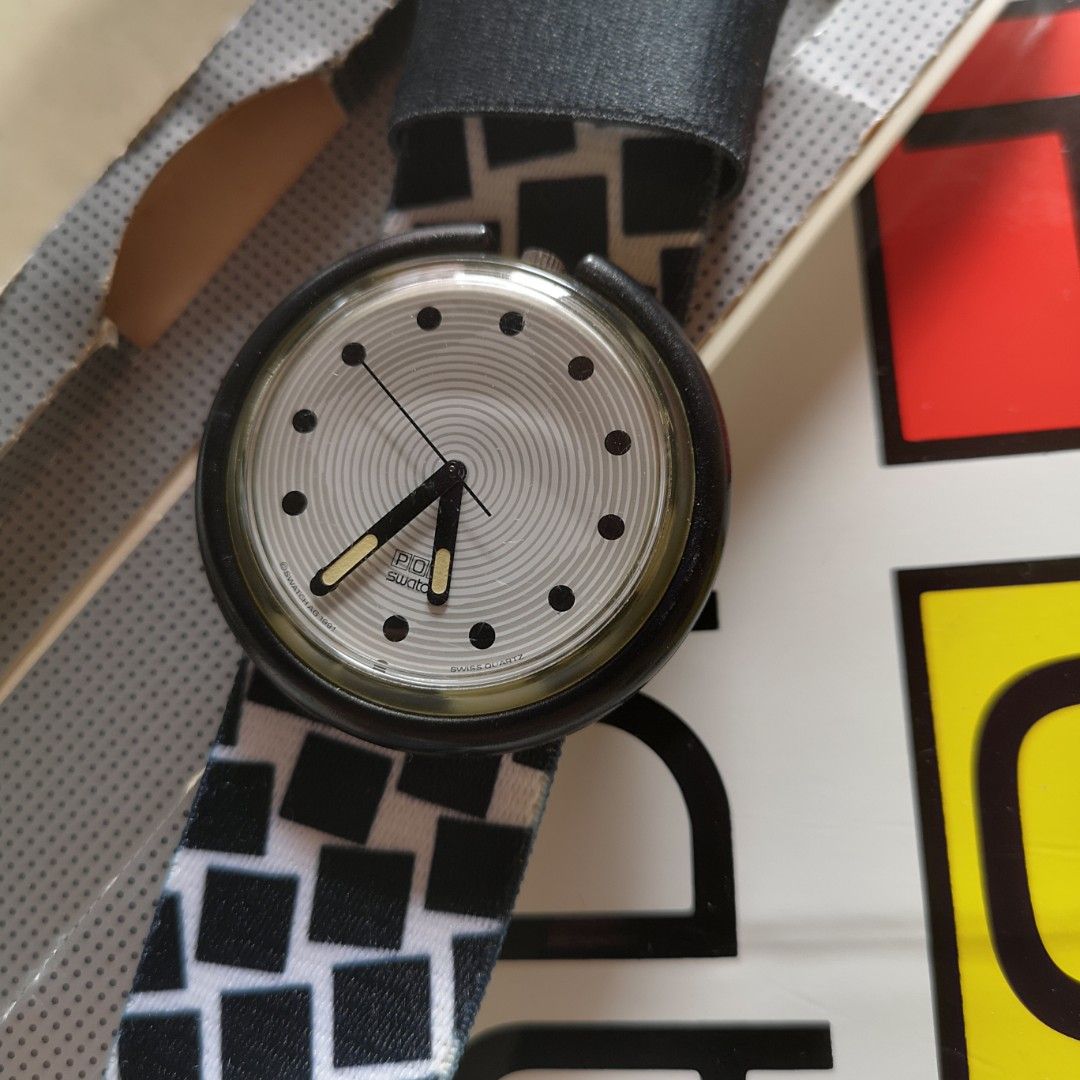 VERY VERY RARE.. 90s VINTAGE POP SWATCH, Luxury, Watches on Carousell
