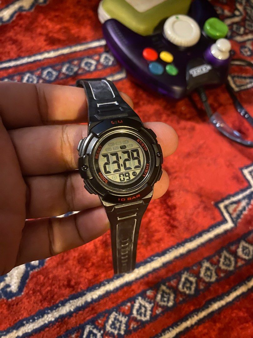 Vintage Q&Q Digital Watch, Men's Fashion, Watches & Accessories ...