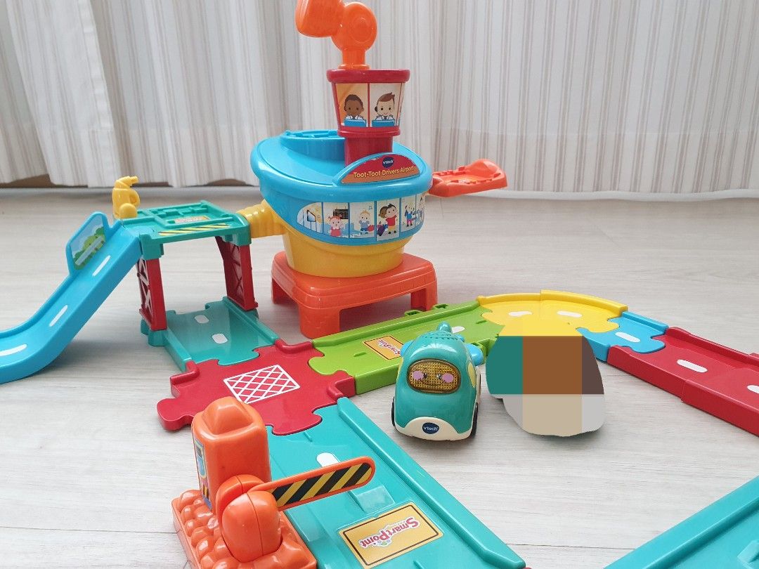Vtech toot toot go go smart wheels aeroplane airport airplane set ...