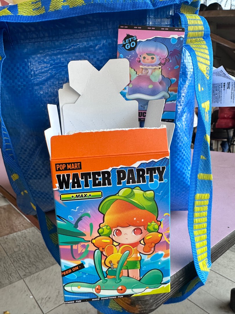 Water party - Pucky, Hobbies & Toys, Toys & Games on Carousell