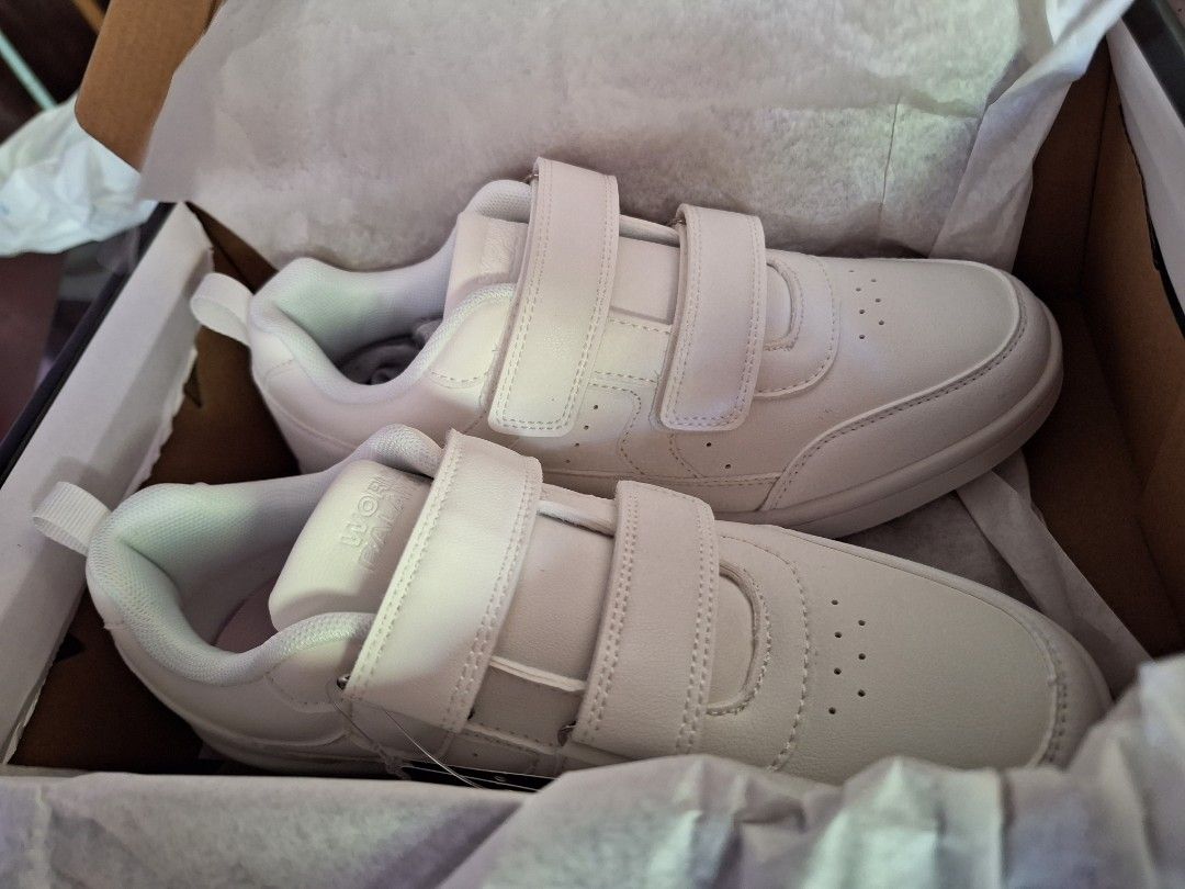 World Balance White Shoes Sneakers, Women's Fashion, Footwear, Sneakers ...