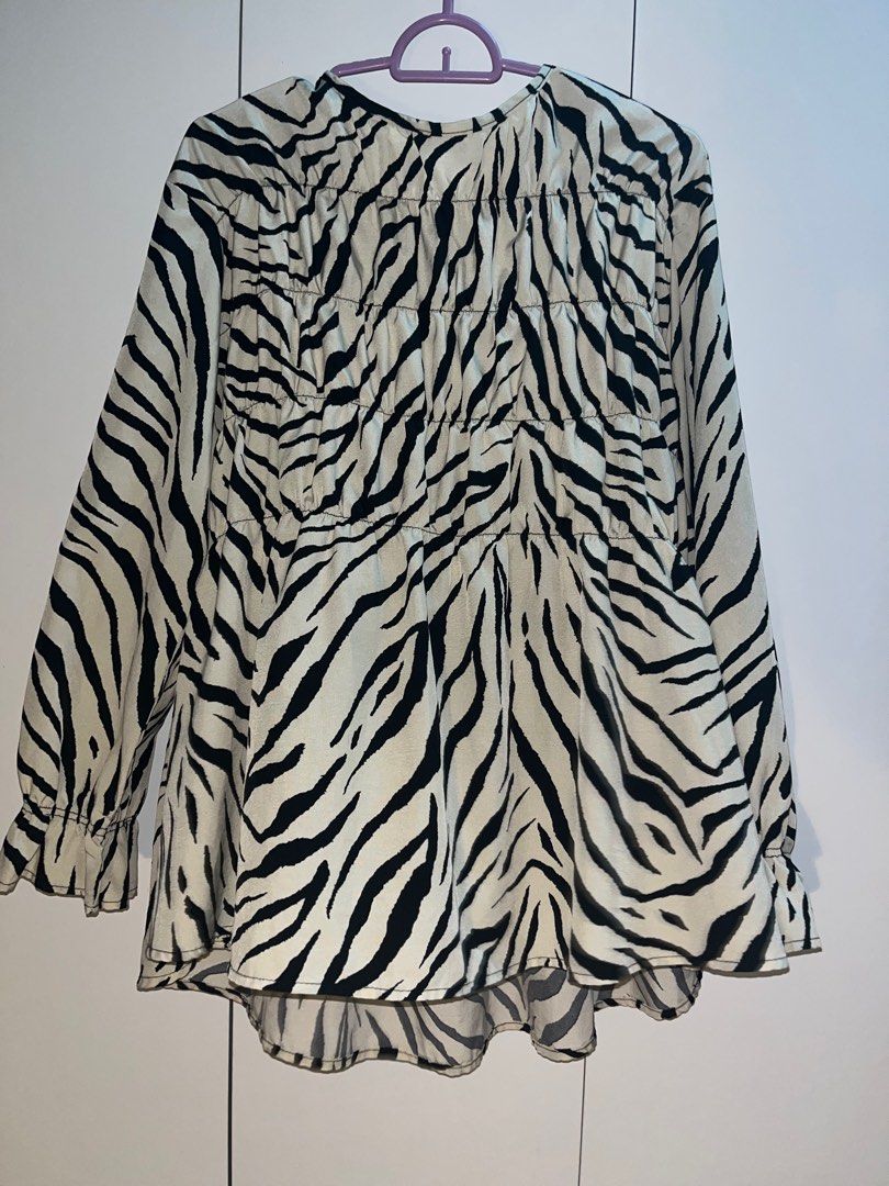 ZEBRA BLACK WHITE BLOUSE PLEATED, Women's Fashion, Tops, Blouses on ...