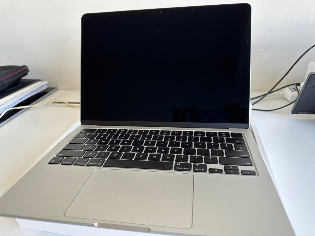 8gb 256gb 13.6" Macbook Air M2 - Silver color, Computers & Tech ...