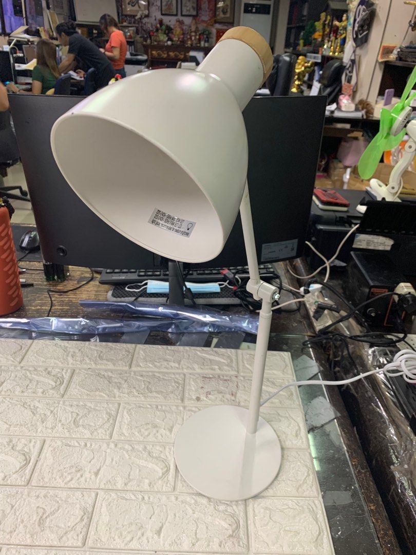 Anko Cantilever Desk Lamp White 220volts, Furniture & Home Living ...