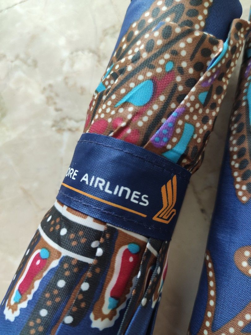 Rare Authentic SQ batik umbrella with Singapore airlines logo, Hobbies ...