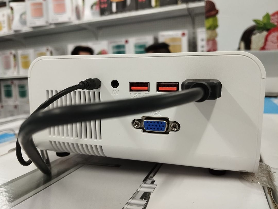 Blaupunkt FULL HD PROJECTOR with Self- Inflatable Screen (BPS1080WP ...