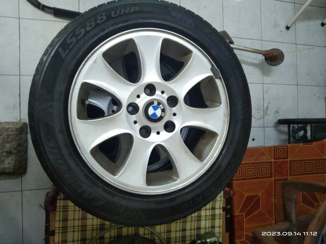 BMW original rim, Auto Accessories on Carousell