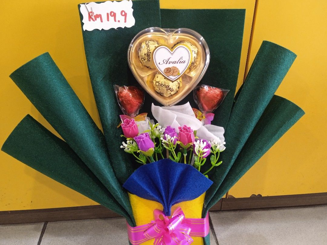 Bunga chocolate Dan bear, Hobbies & Toys, Stationery & Craft, Flowers ...