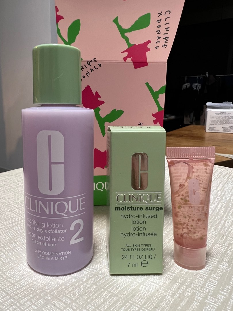 Clinique Gift Set, Beauty & Personal Care, Face, Face Care on Carousell