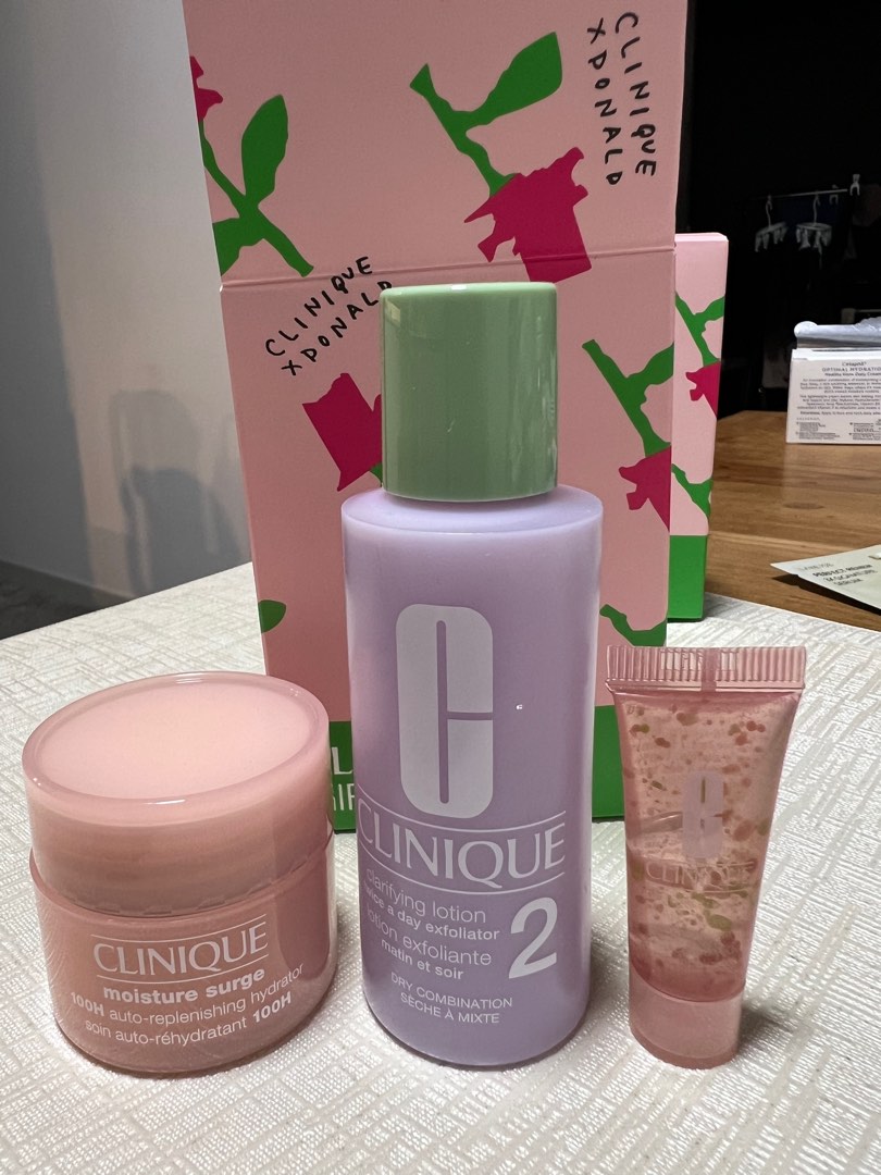 Clinique Gift Set, Beauty & Personal Care, Face, Face Care on Carousell