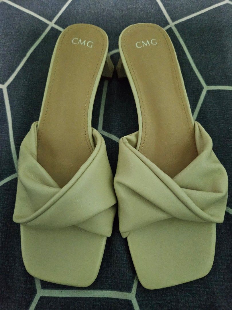 CMG Claudia Heel Slides, Women's Fashion, Footwear, Flats & Sandals on ...