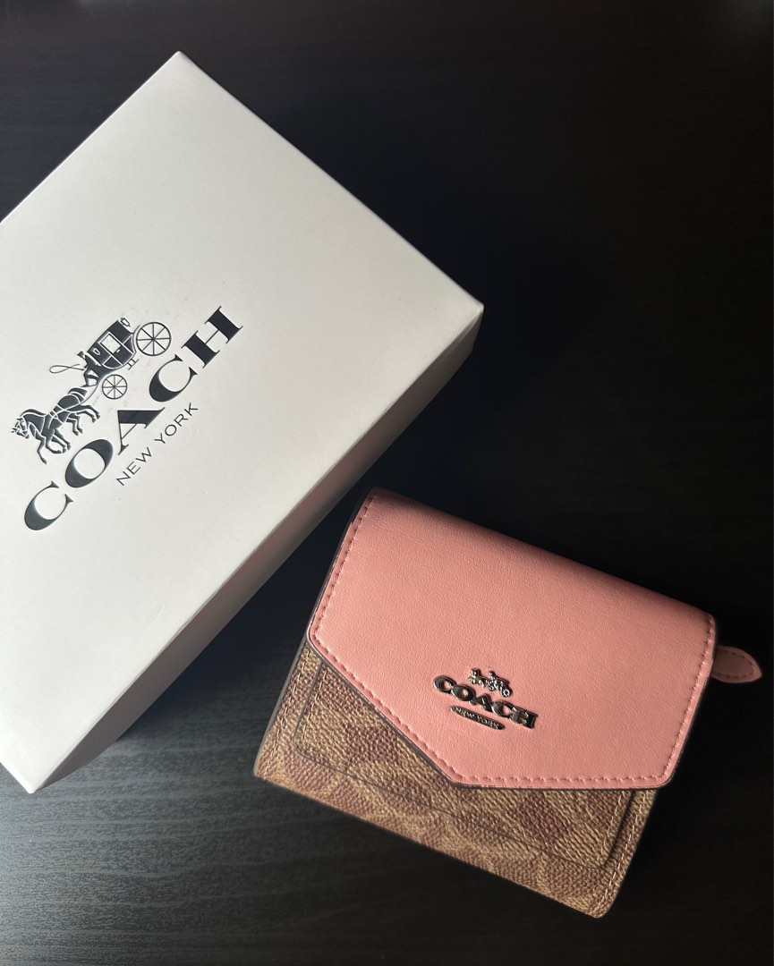 Coach Wallet, Women's Fashion, Bags & Wallets, Wallets & Card Holders ...