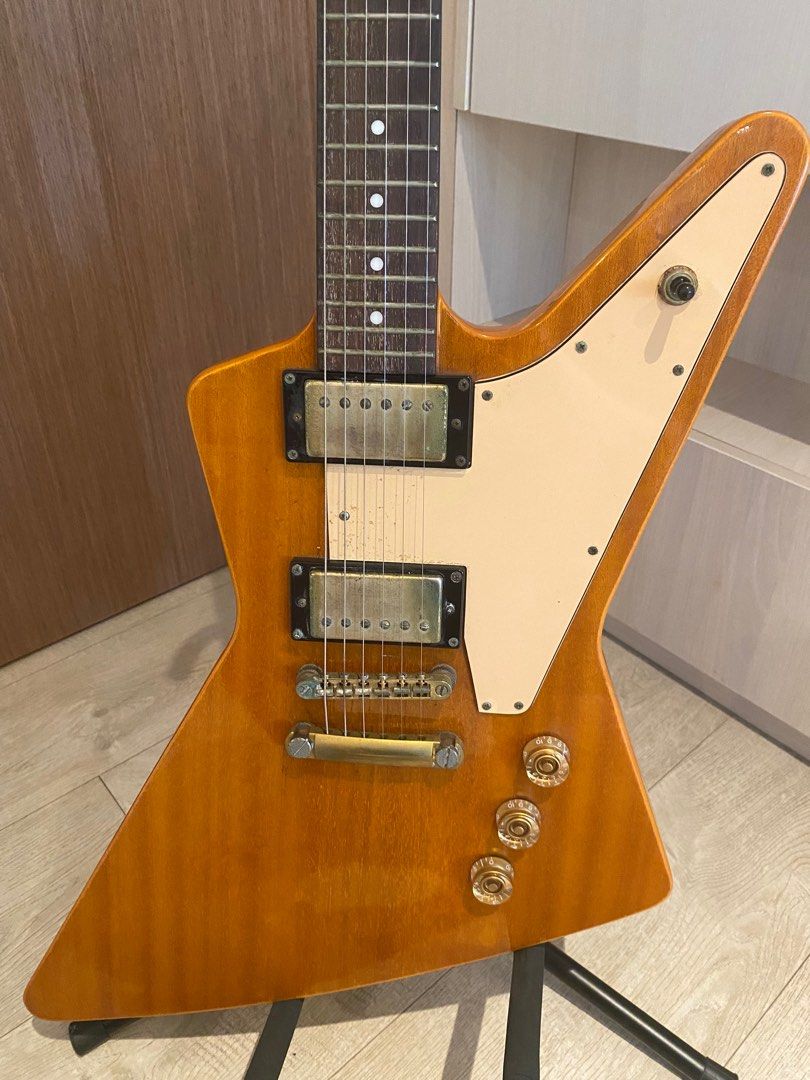 Epiphone Explorer Korina, Hobbies & Toys, Music & Media, Musical ...