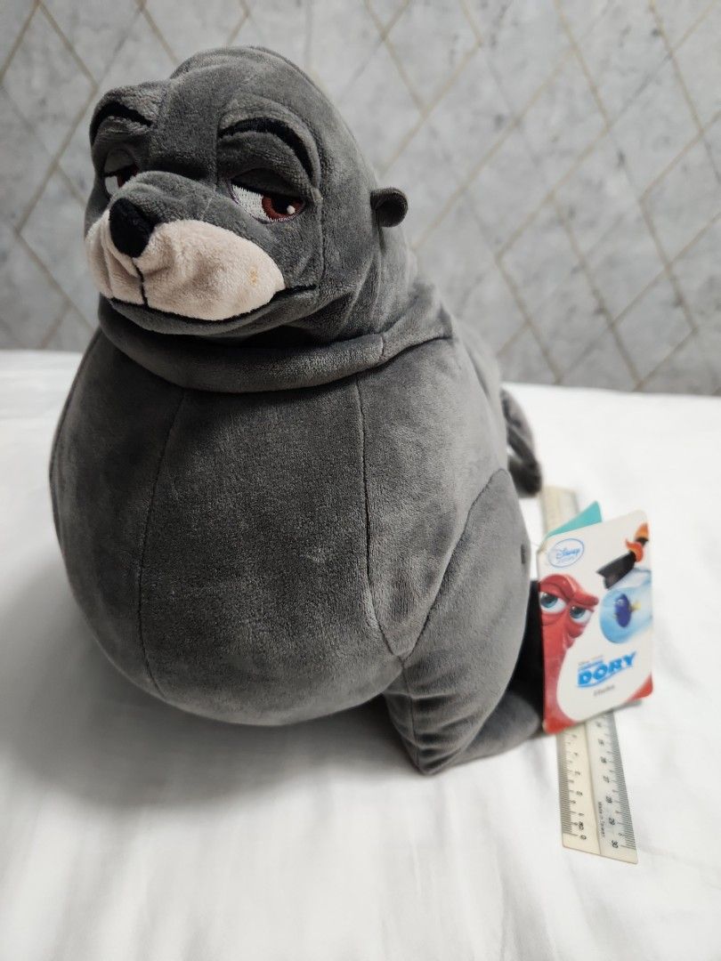 Fluke Finding Dory OFFICIAL Disney store plush, Hobbies & Toys, Toys ...