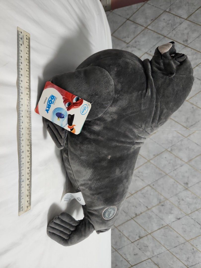 Fluke Finding Dory OFFICIAL Disney store plush, Hobbies & Toys, Toys ...