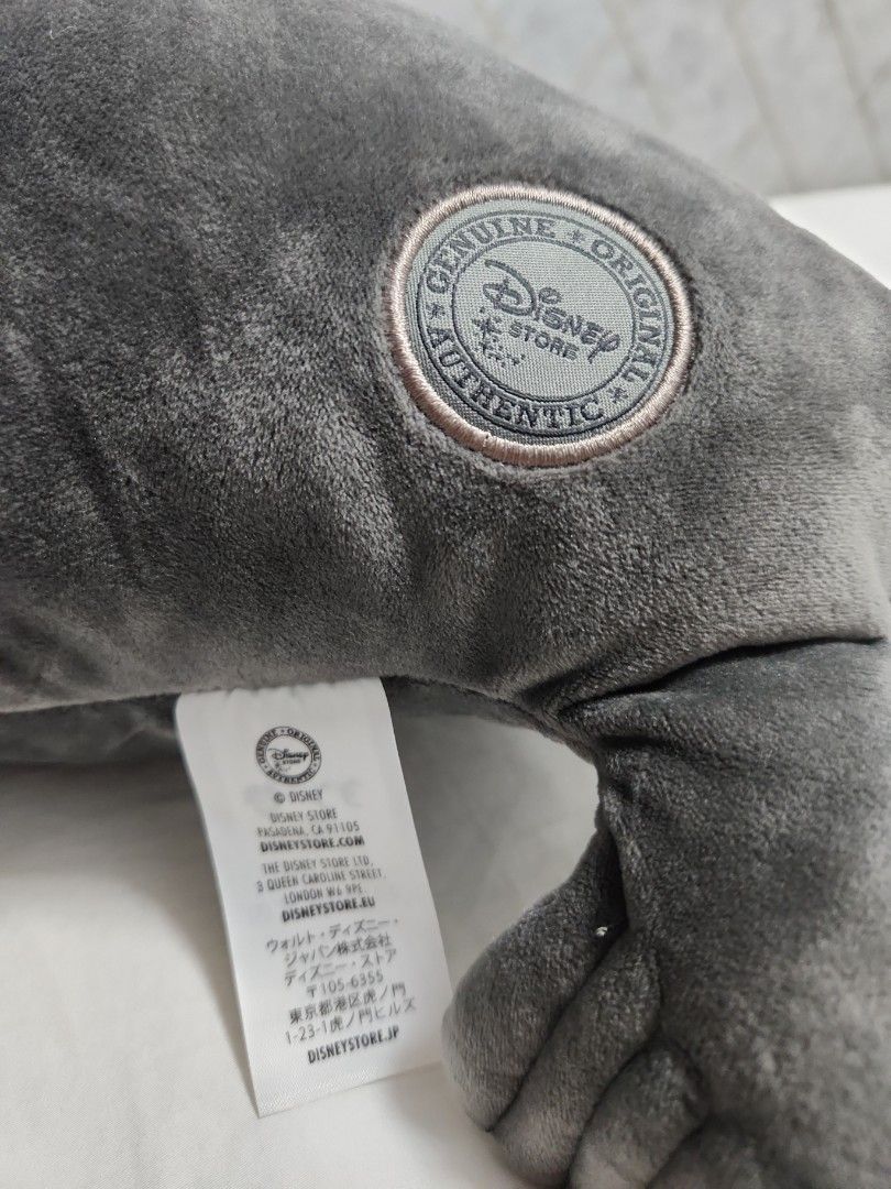 Fluke Finding Dory OFFICIAL Disney store plush, Hobbies & Toys, Toys ...