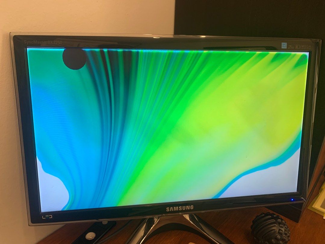 FREE Samsung monitor [see damage], Computers & Tech, Office & Business ...