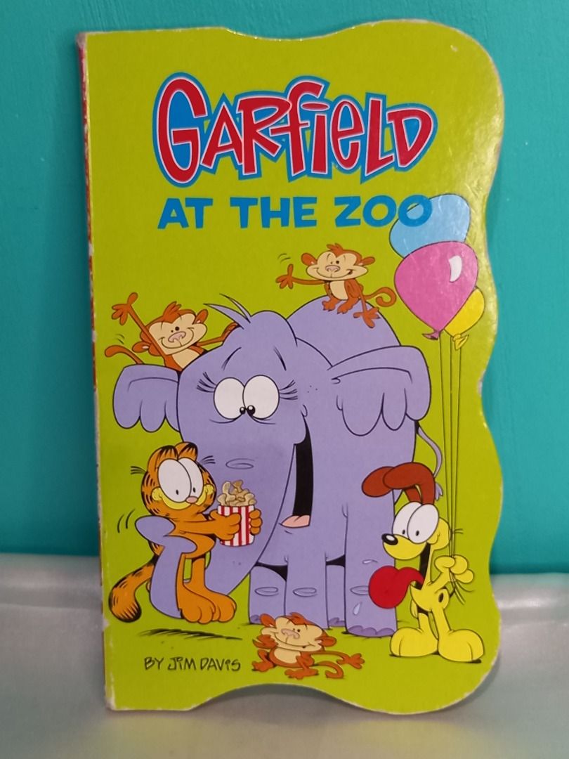 Garfield At The Zoo Board Book, Hobbies & Toys, Books & Magazines ...