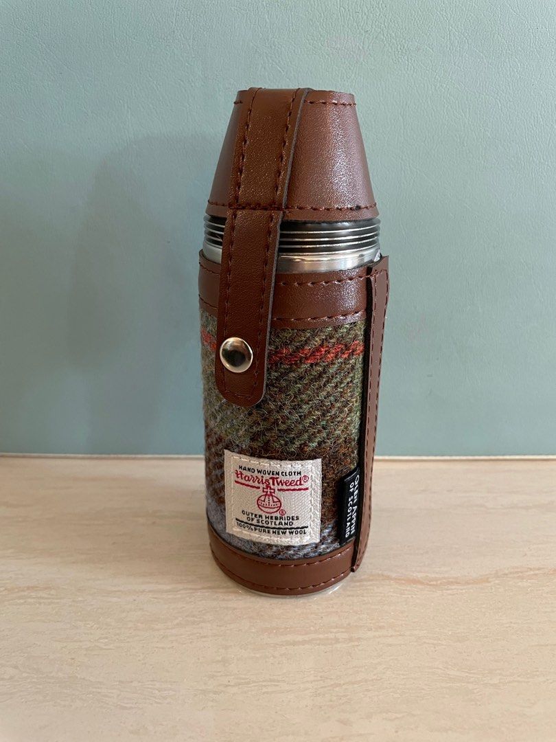 Harris Tweed Hunting Flask whisky container 240ml, Food & Drinks ...
