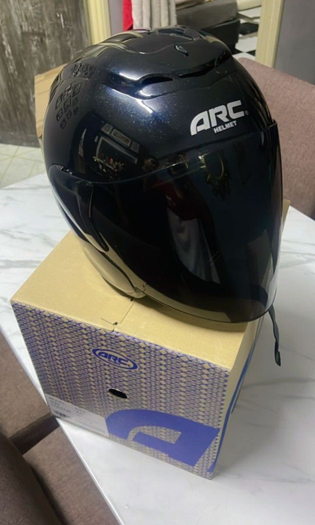 Helmet ARC ritz, Motorbikes on Carousell