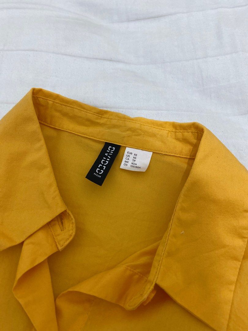 HnM 100% Ori Kemeja Crop, Fesyen Wanita, Pakaian Wanita, Atasan di ...