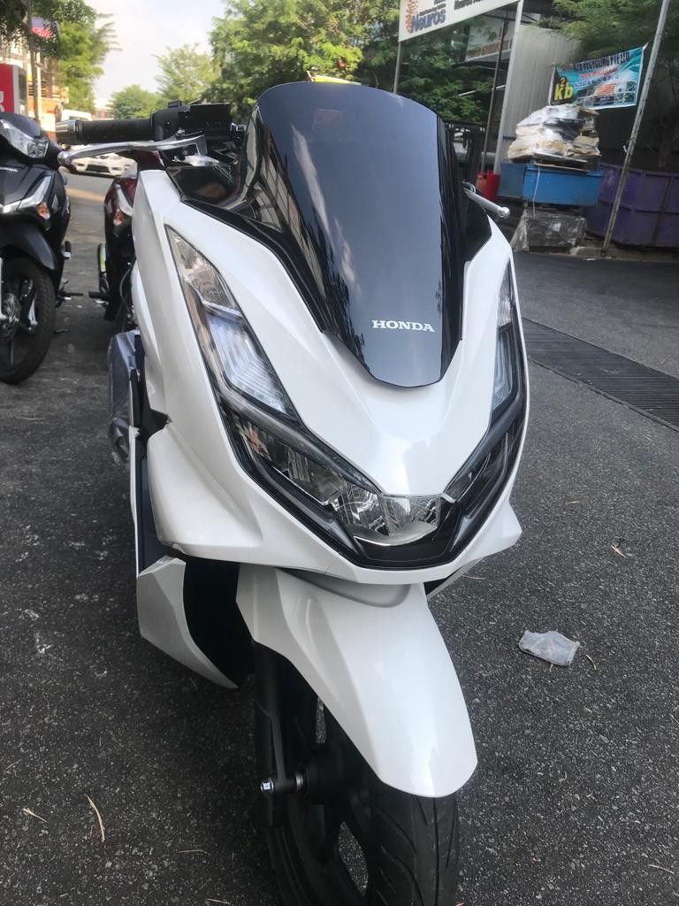 Honda PCX 160, Motorcycles, Motorcycles for Sale, Class 2B on Carousell