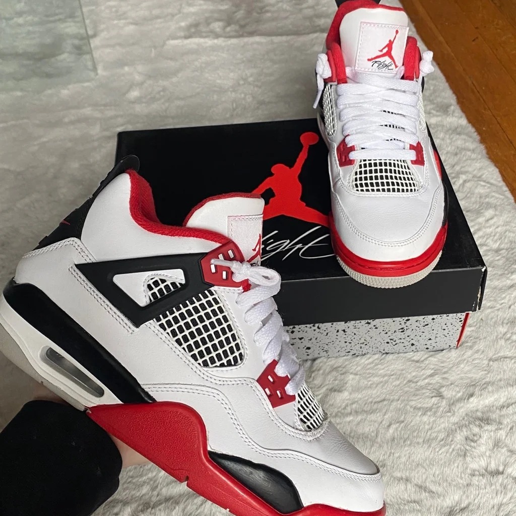 Jordan 4 Retro Fire Red, Men's Fashion, Footwear, Sneakers on Carousell