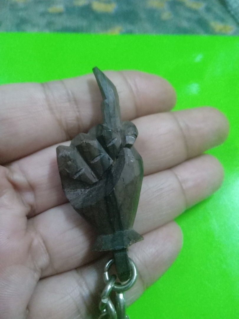Keychain ukiran kayu, Hobbies & Toys, Stationery & Craft, Handmade ...