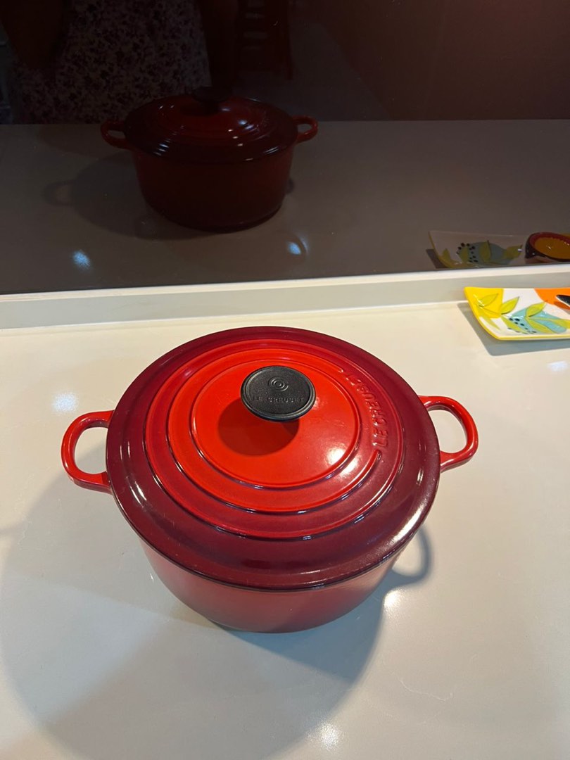 Le Creset (24 cm Pot), Furniture & Home Living, Kitchenware & Tableware ...