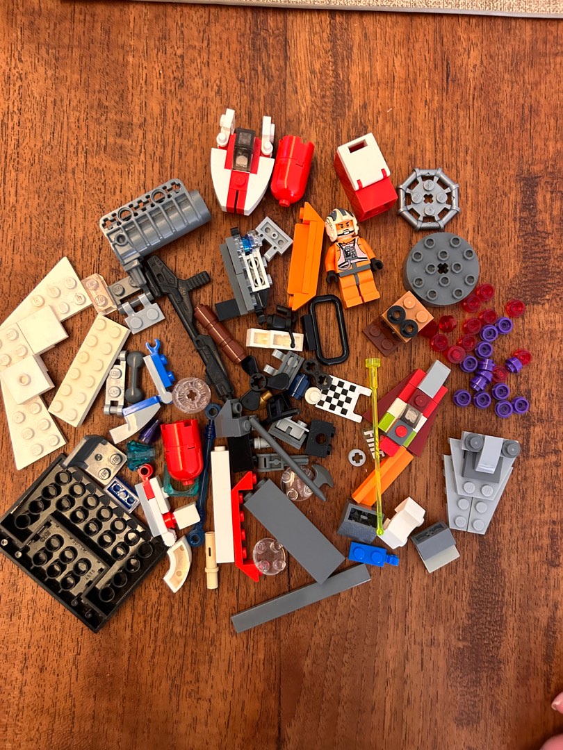 Lego parts and figurine, Hobbies & Toys, Toys & Games on Carousell