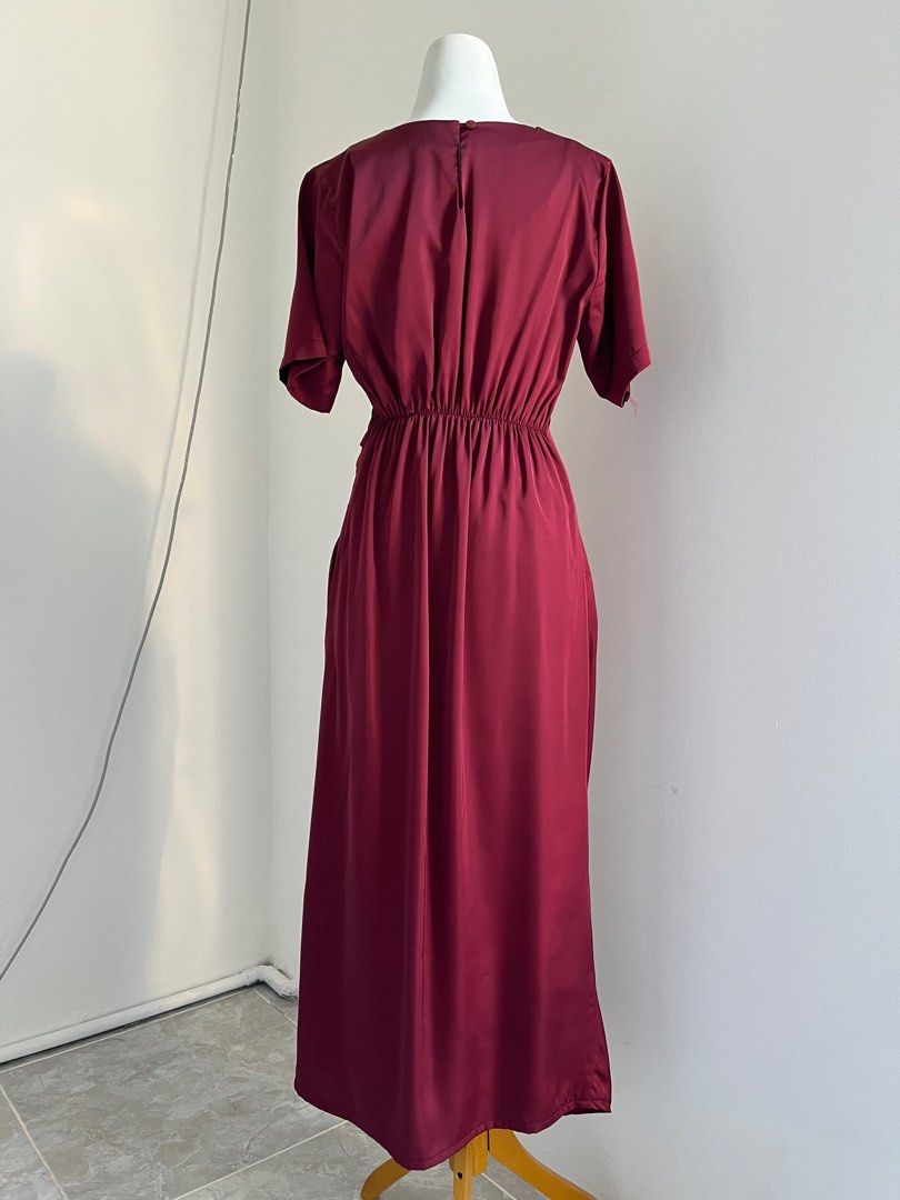 Maroon Red Satin Dress All Size, Fesyen Wanita, Pakaian Wanita, Gaun ...