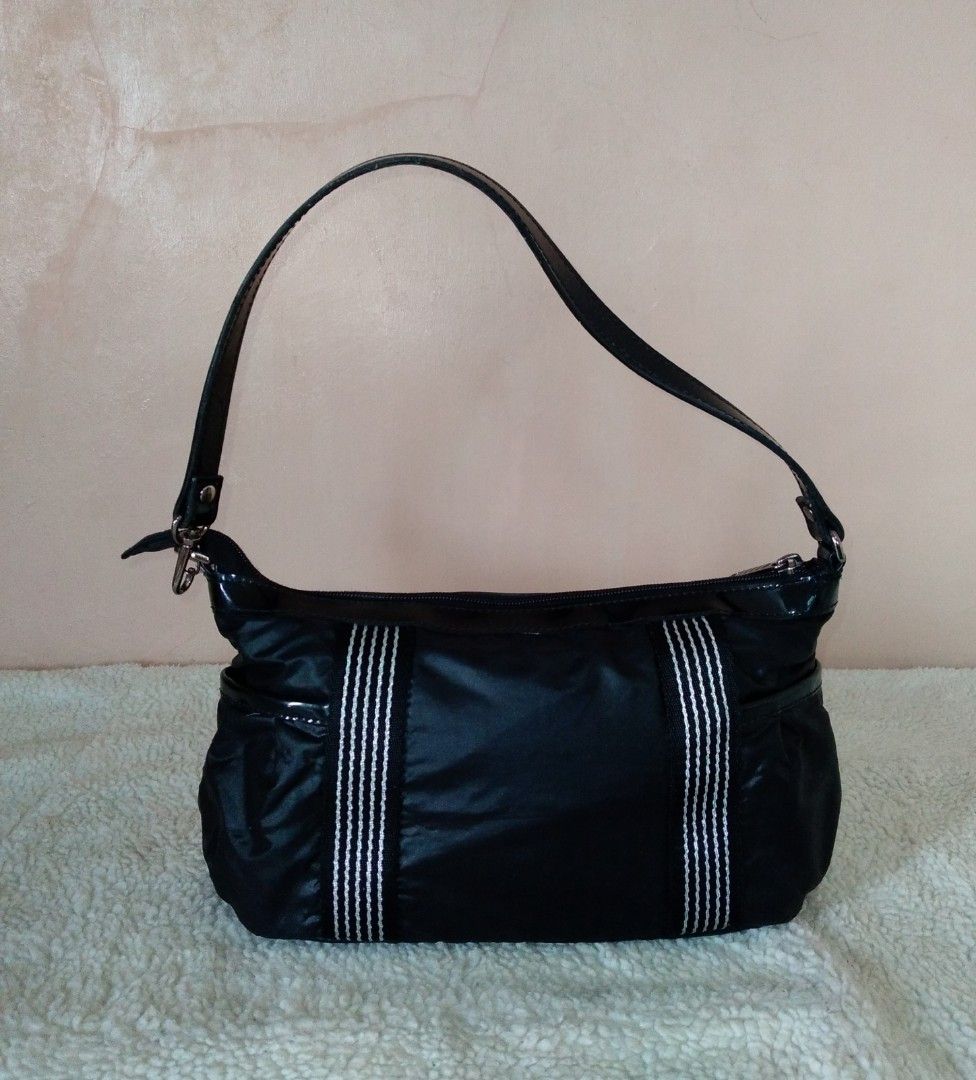Missy's K-SWISS Black Shoulder Kili Bag, Women's Fashion, Bags ...