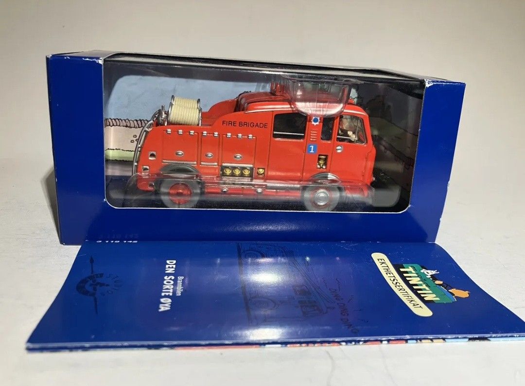 NEW ATLAS TINTIN CAR #42 Dennis Fire Engine 1/43 Model Voiture, Hobbies ...