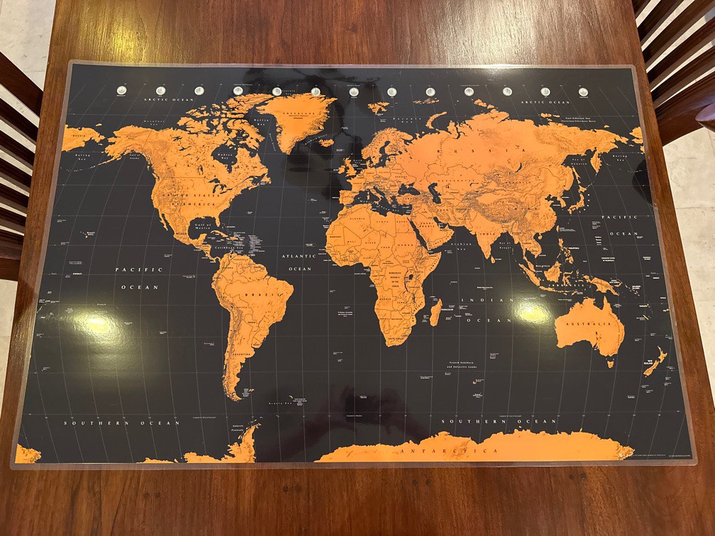 [CLEARANCE] Laminated - World Map (Dark) Licensed Poster (61 x 91.5 cm ...