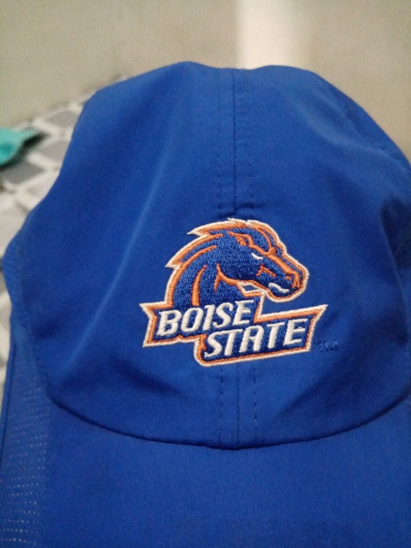 Nike "Boise State" Cap, Men's Fashion, Watches & Accessories, Caps ...